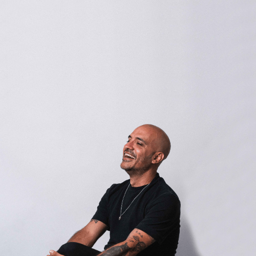 Lelo: Rock Romántico y Letras que Conectan